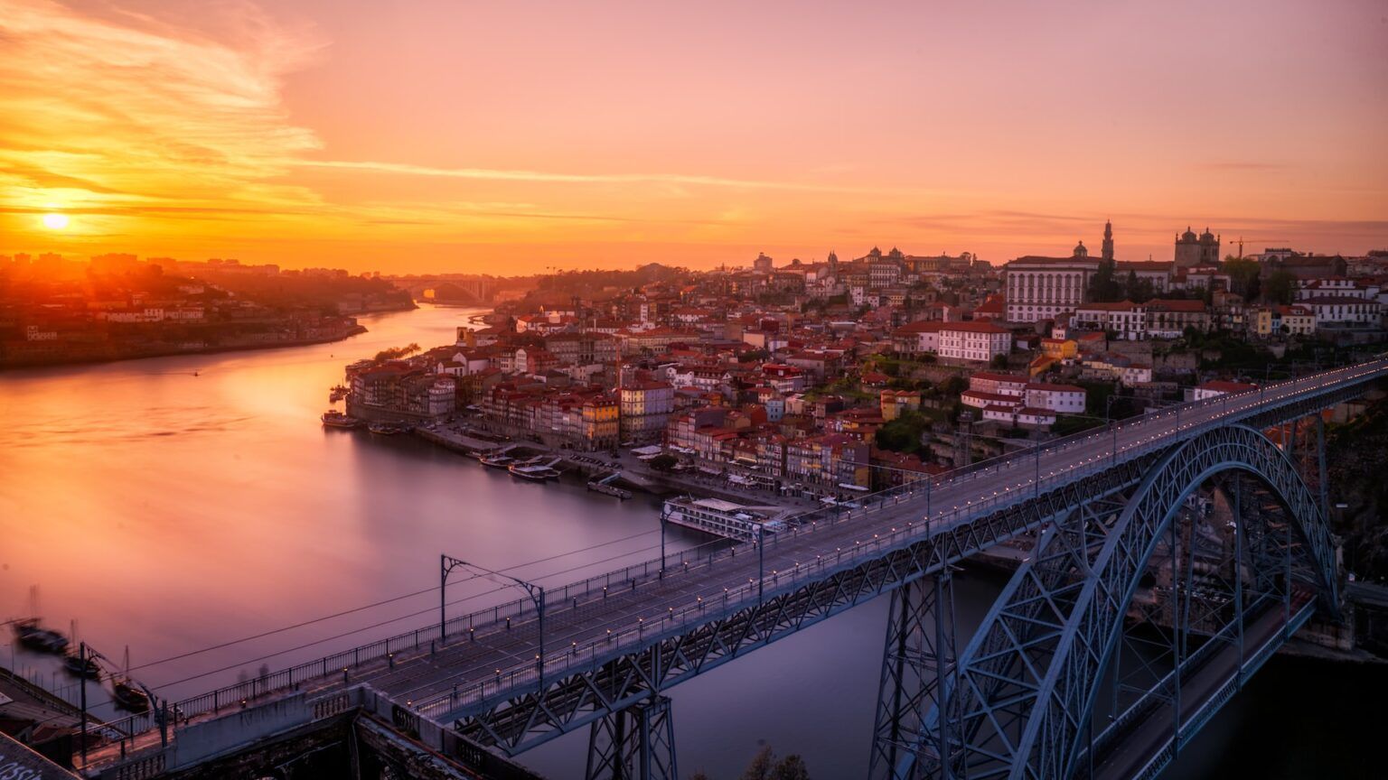 Portugal- Page 2 of 2: travel guide, things to see and tips | WeRoad